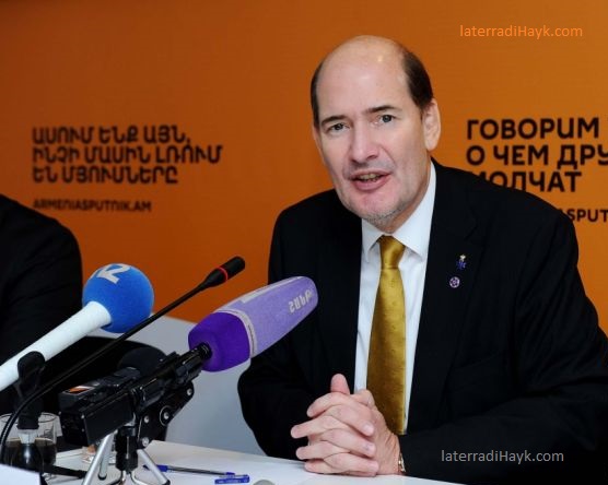 Michael Hesemann rivela documenti del Vaticano relativi al Genocidio ...